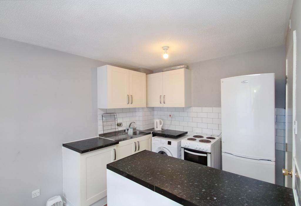 Cumbrian Way, Uxbridge, Middlesex 1 bed apartment - £262,500