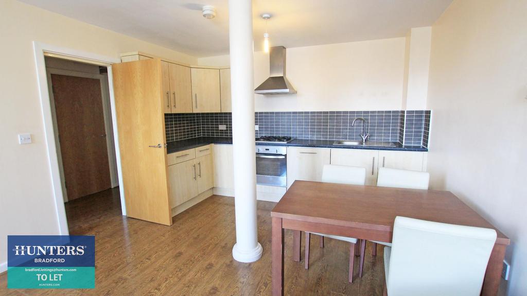 Ruby House, Dyson Street, Bradford... 1 bed apartment - £475 pcm (£110 pw)