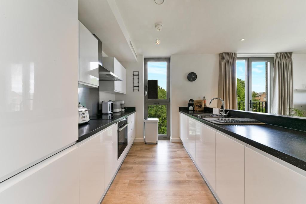 Milne Building, West Hampstead Square, London, NW6 1 bed apartment - £ ...