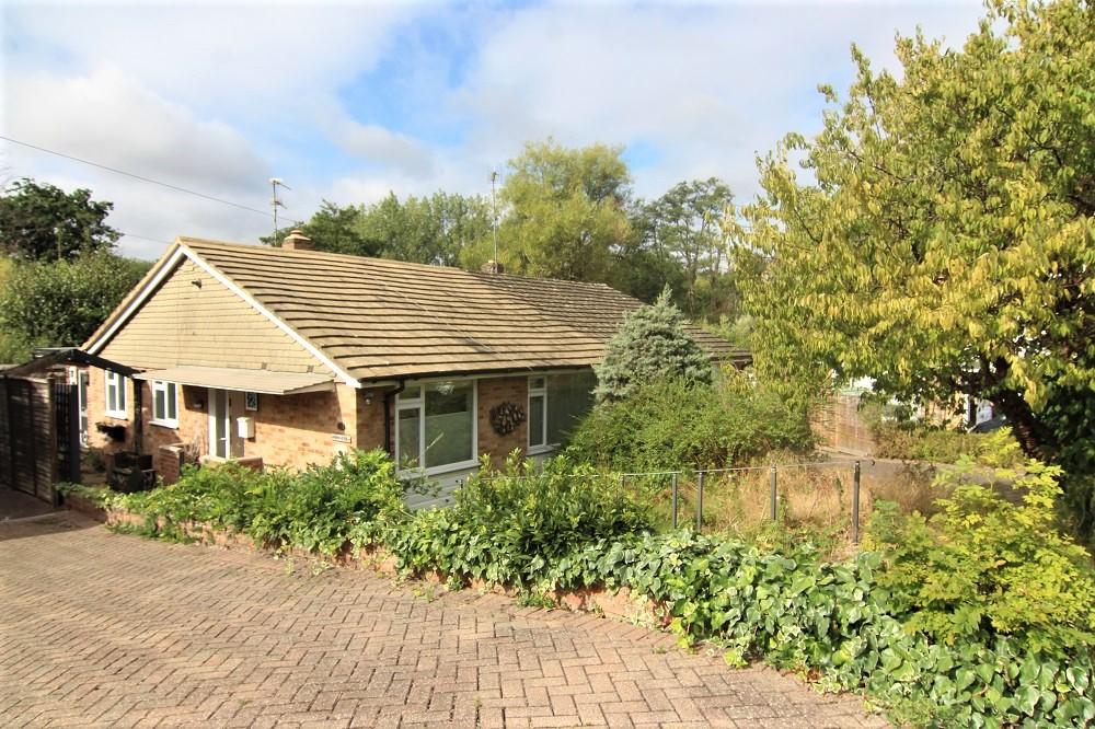 Wokingham, Berkshire 2 bed bungalow - £400,000