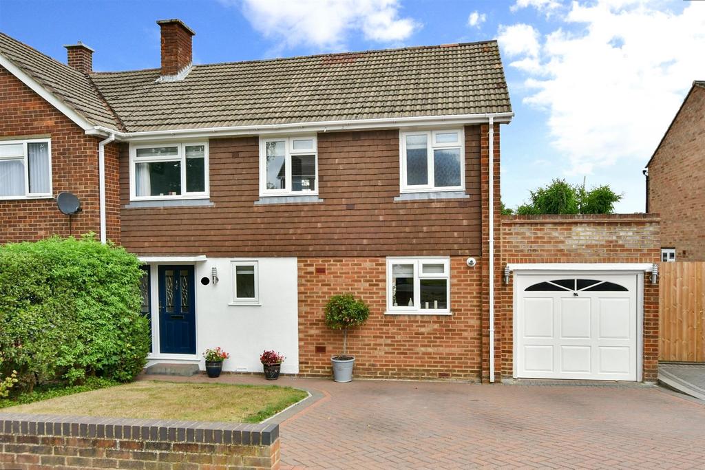 Forest Drive Walderslade Chatham Kent 3 Bed Semi Detached House For