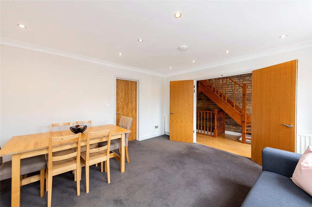 Almington Street, London, N4 3 bed duplex - £2,750 pcm (£635 pw)