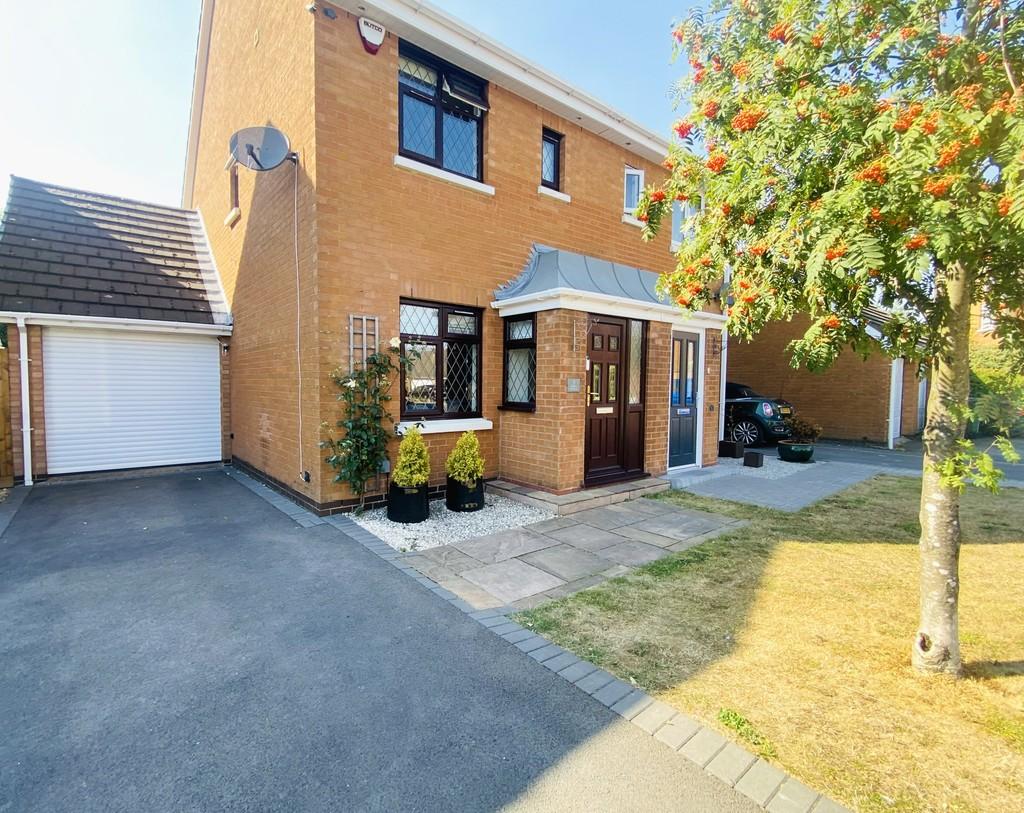 Slateley Crescent, Monkspath 2 bed semi-detached house - £360,000