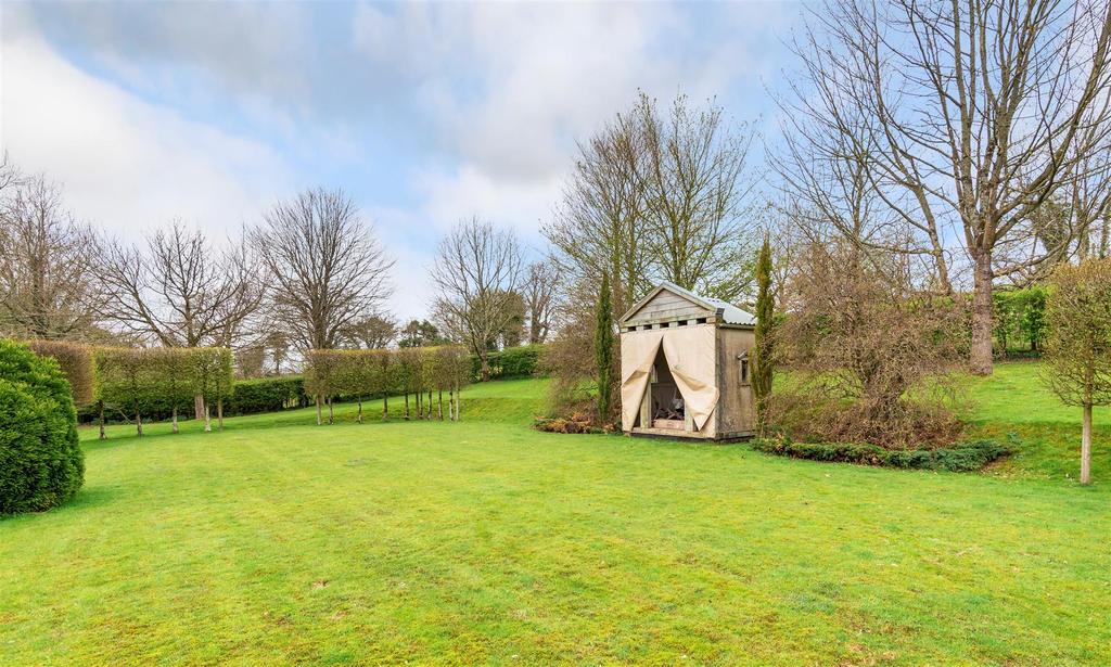 Lewdown, Okehampton 4 bed detached house - £450,000