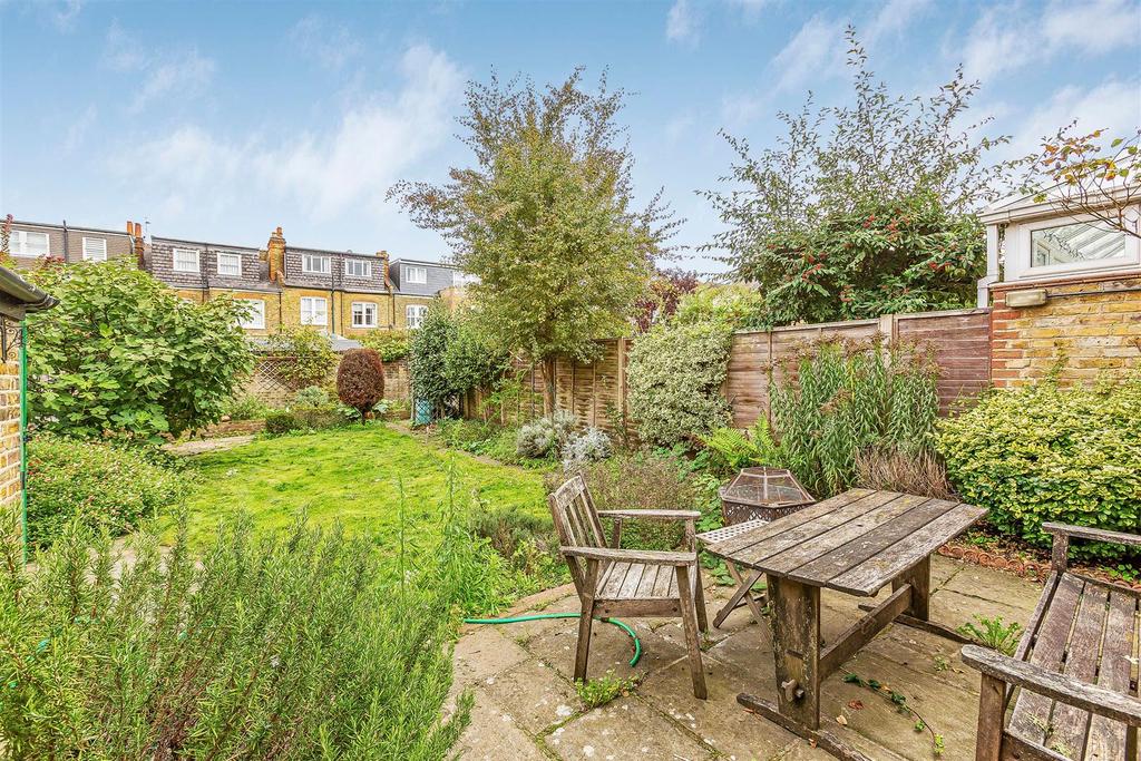 Roehampton Lane, Putney SW15 4 bed semi-detached house - £3,800 pcm (£ ...