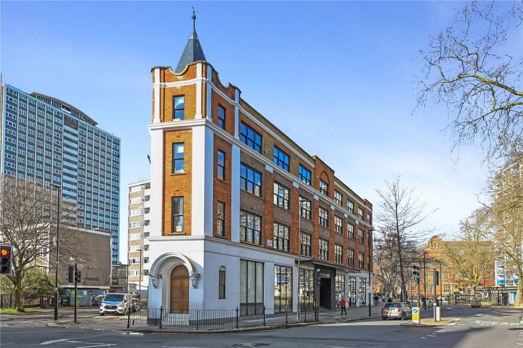 St John Street, London, EC1V 2 bed apartment - £795,000