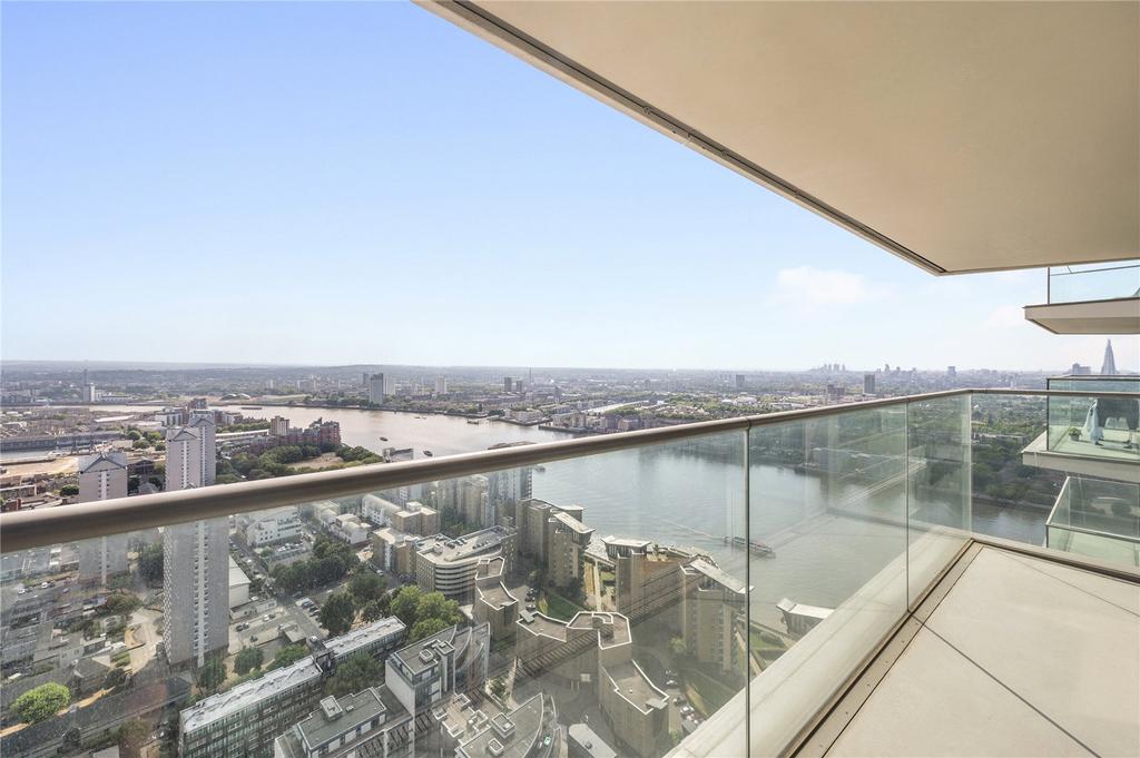 Landmark East Tower, 24 Marsh Wall, London 3 bed flat for sale - £1,350,000