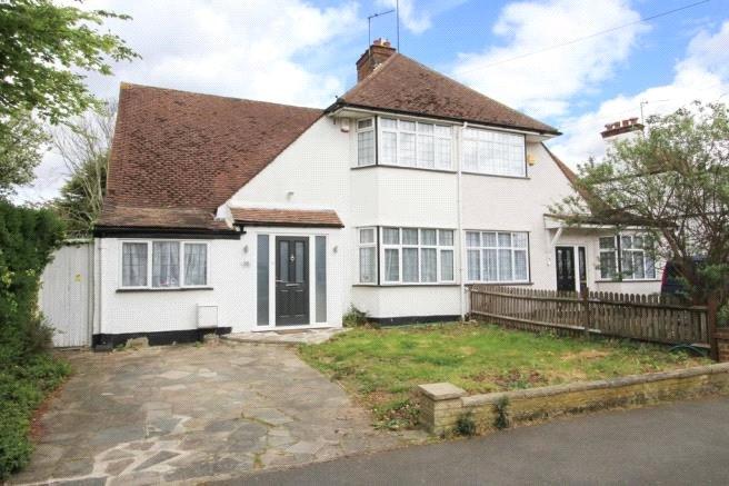 Hillcroft Avenue, Pinner, HA5 4 bed semi-detached house - £825,000