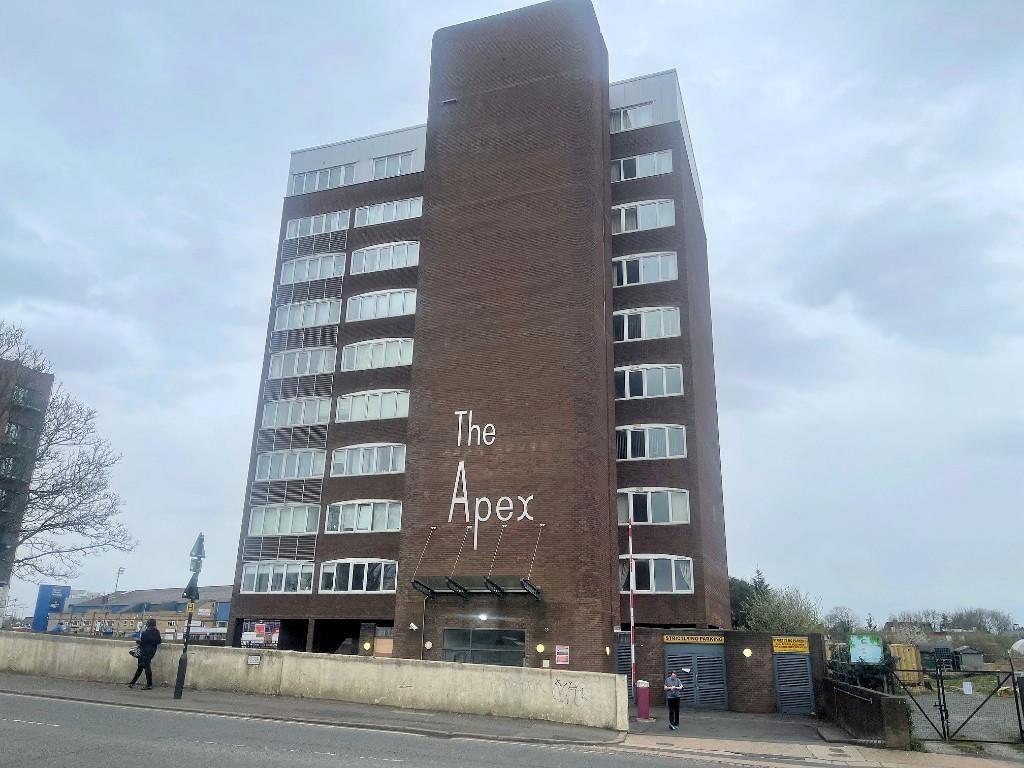 Flat 33 The Apex, 2 Oundle Road, Peterborough, Lincolnshire, PE2 8AT 2 ...