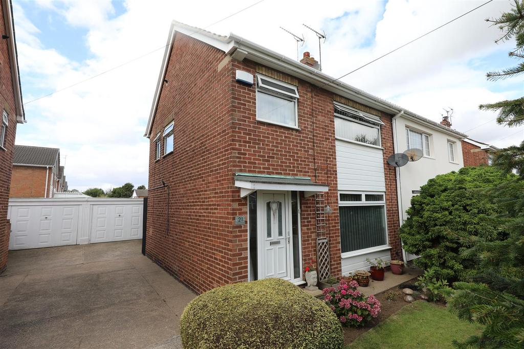 Compass Road, Hull 3 bed semi-detached house - £190,000