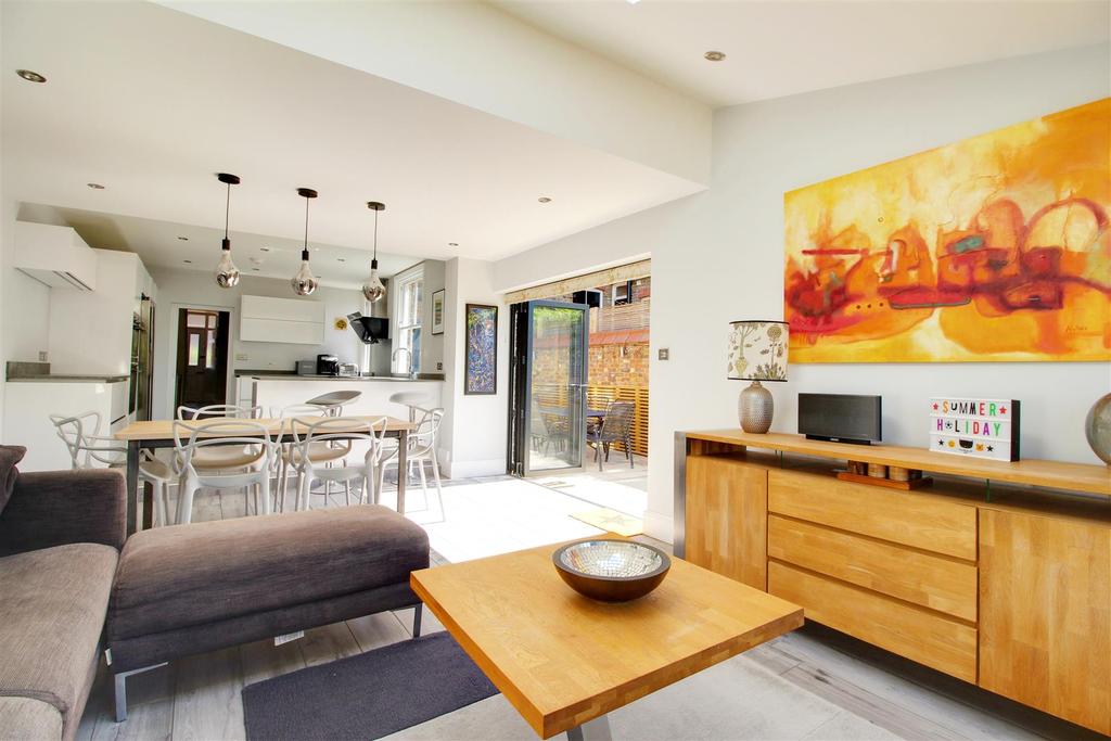Boxwell Road, Berkhamsted 6 bed house - £1,300,000