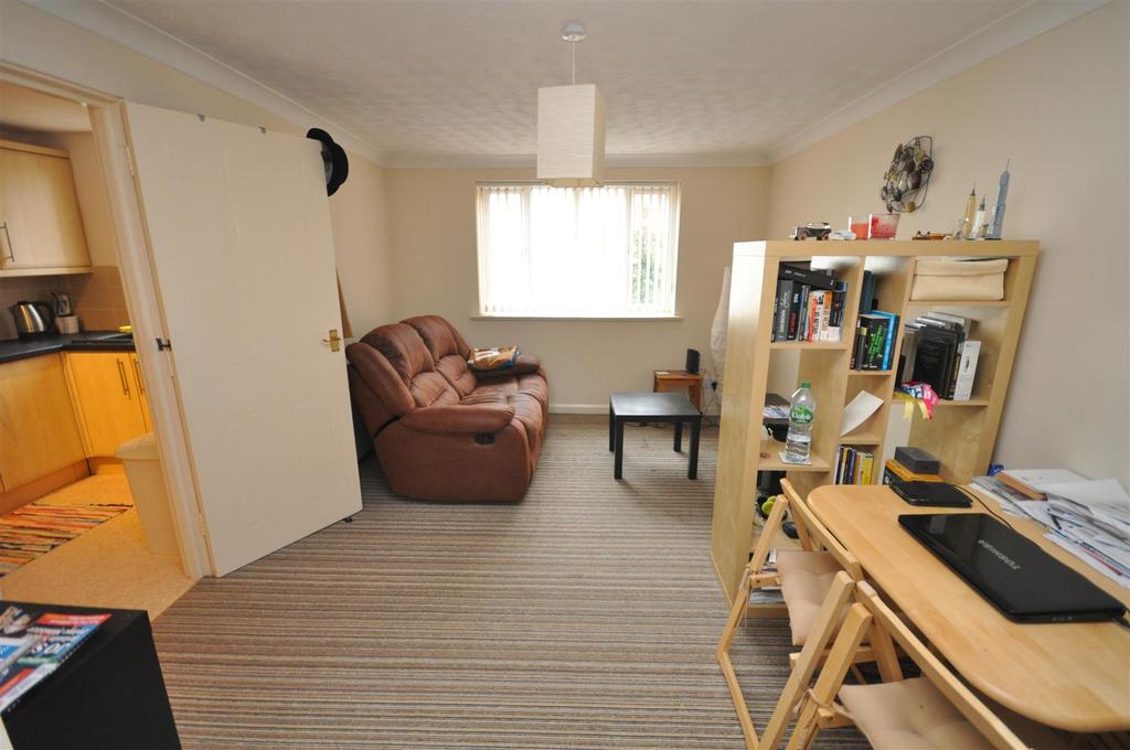 Prince Regent Court, Charlotte Street 1 bed flat - £825 pcm (£190 pw)