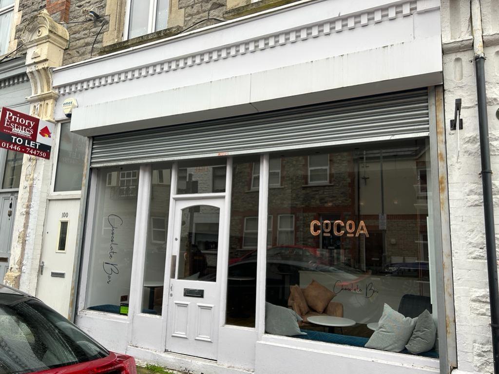 High Street, Barry Retail property (high street) - £800 pcm (£185 pw)