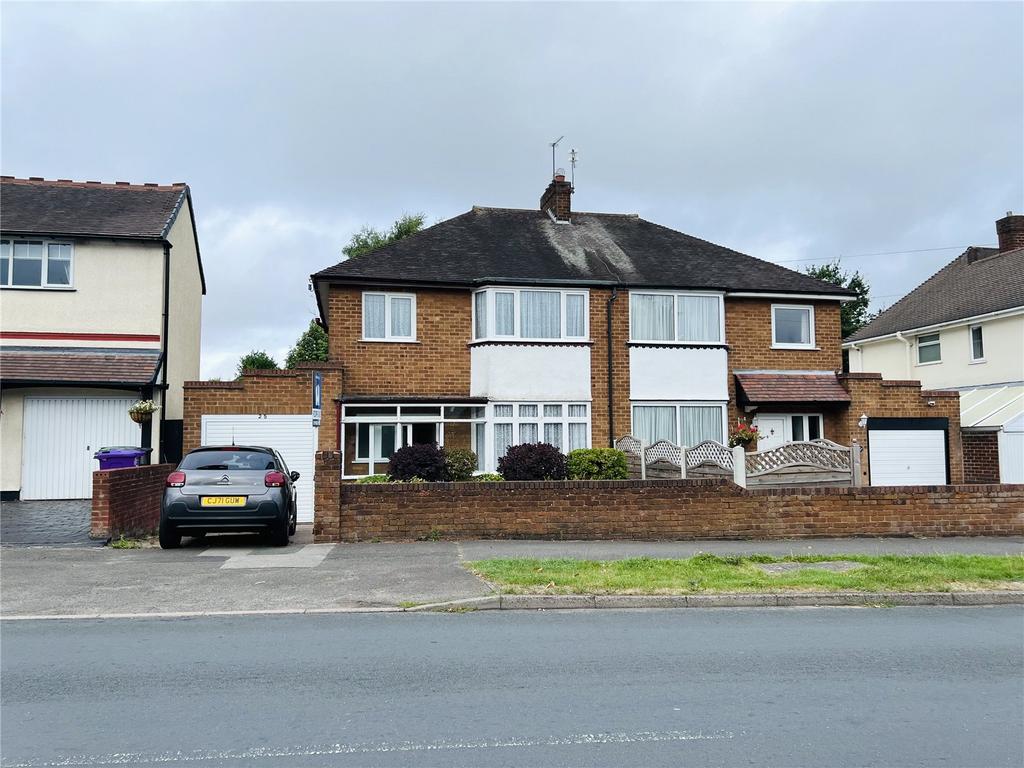 Finchfield Lane, Wolverhampton, West... 3 bed semi-detached house - £ ...
