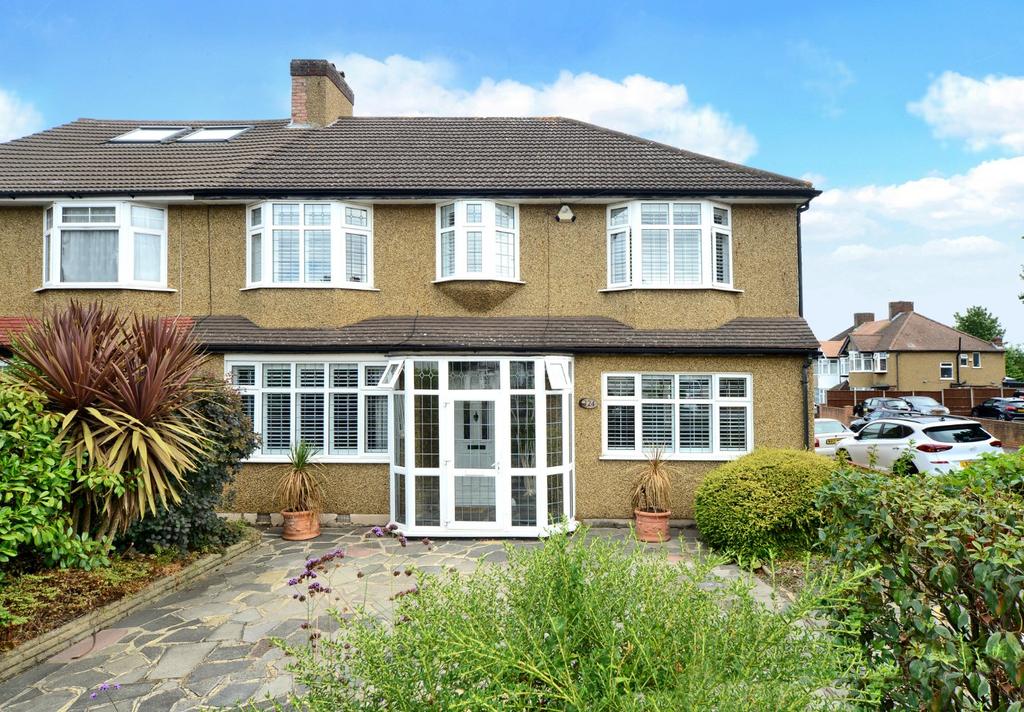 Sutton Common Road, Sutton, SM3 5 bed semi-detached house - £795,000