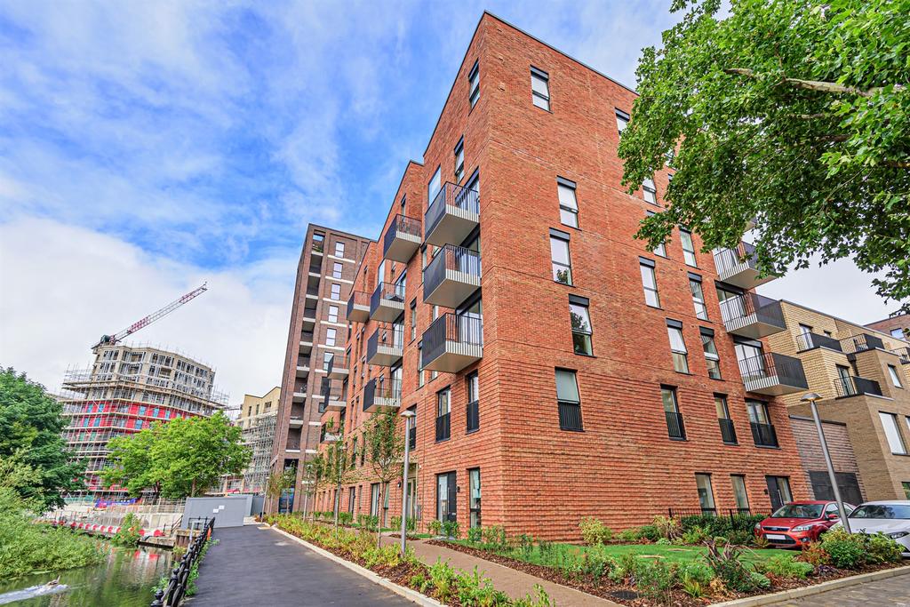 Joseph Huntley Walk, Reading, RG1 1 bed apartment - £1,350 pcm (£312 pw)