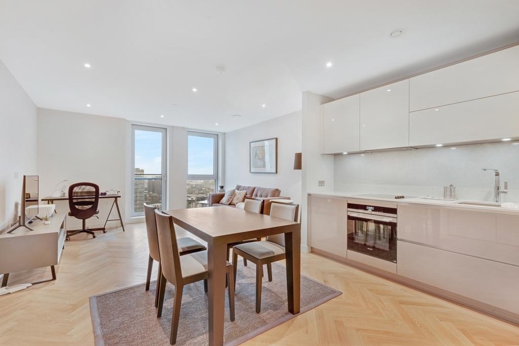Two Fifty One, Southwark Bridge Road... 1 bed apartment - £2,817 pcm (£ ...