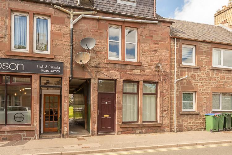 8 Grange Place, Blairgowrie PH10 Studio - £55,000