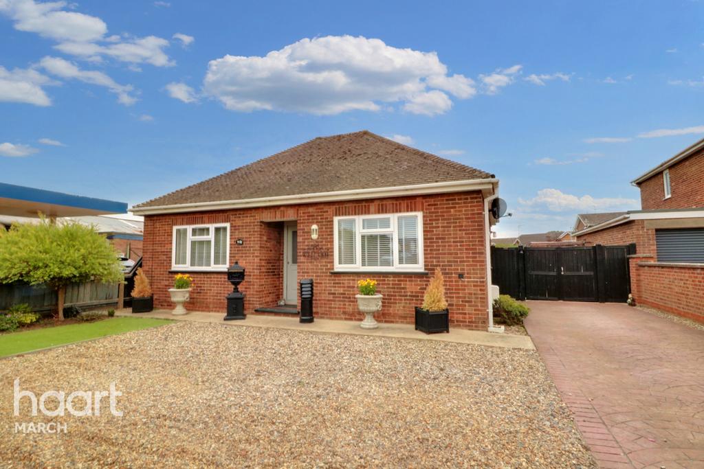 Elm Road, March 3 bed bungalow - £329,995