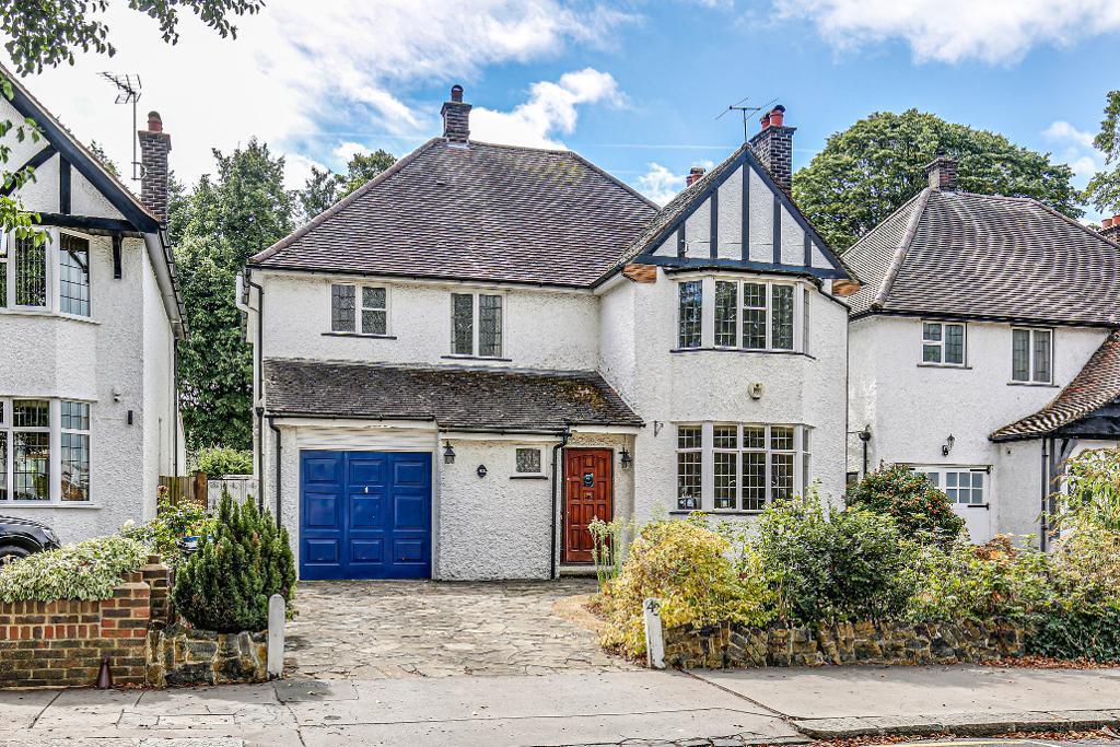 Whitgift Avenue, South Croydon, CR2 6AZ 4 bed detached house - £895,000