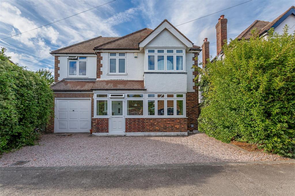 Nork Gardens, Banstead 4 bed detached house - £900,000