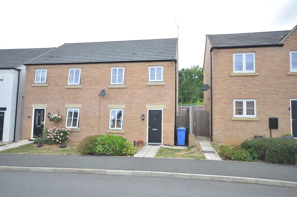 Terry Smith Avenue, Rothwell 3 bed semi-detached house - £142,500