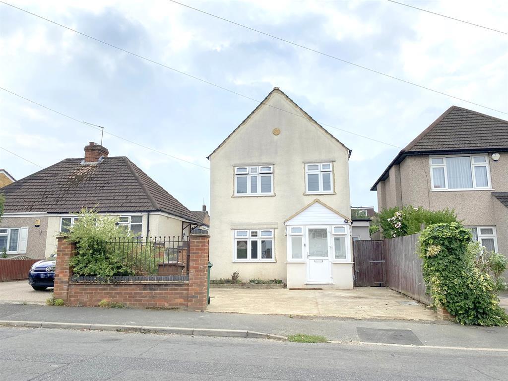 Hilldale Road, SM1 2JA 3 bed detached house - £2,700 pcm (£623 pw)
