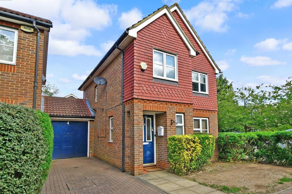 Albert Reed Gardens, Tovil Mill... 3 bed detached house - £410,000