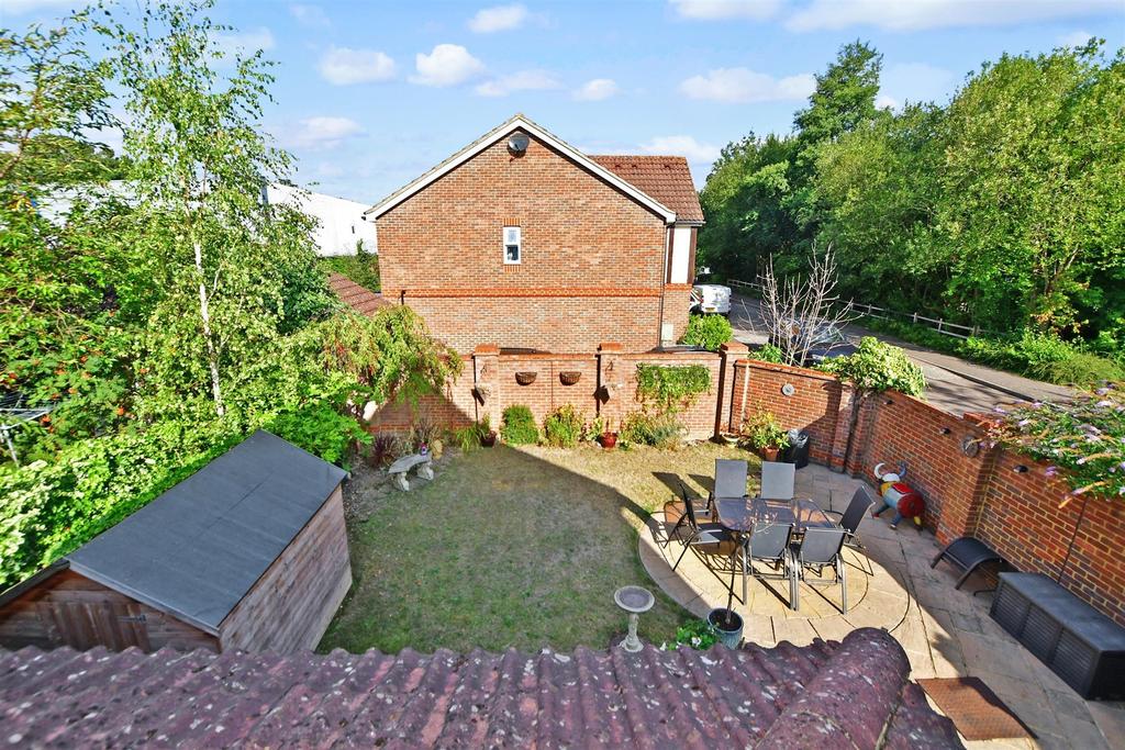 Albert Reed Gardens, Tovil Mill... 3 bed detached house - £410,000