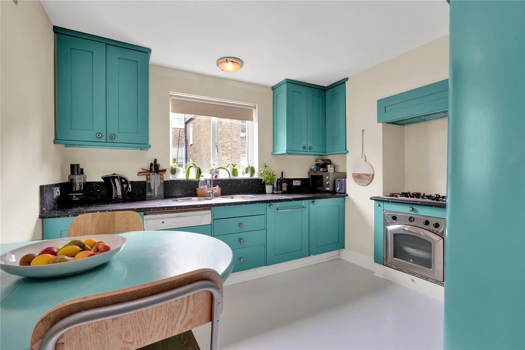 Saltram Crescent, London, W9 2 bed apartment - £535,000