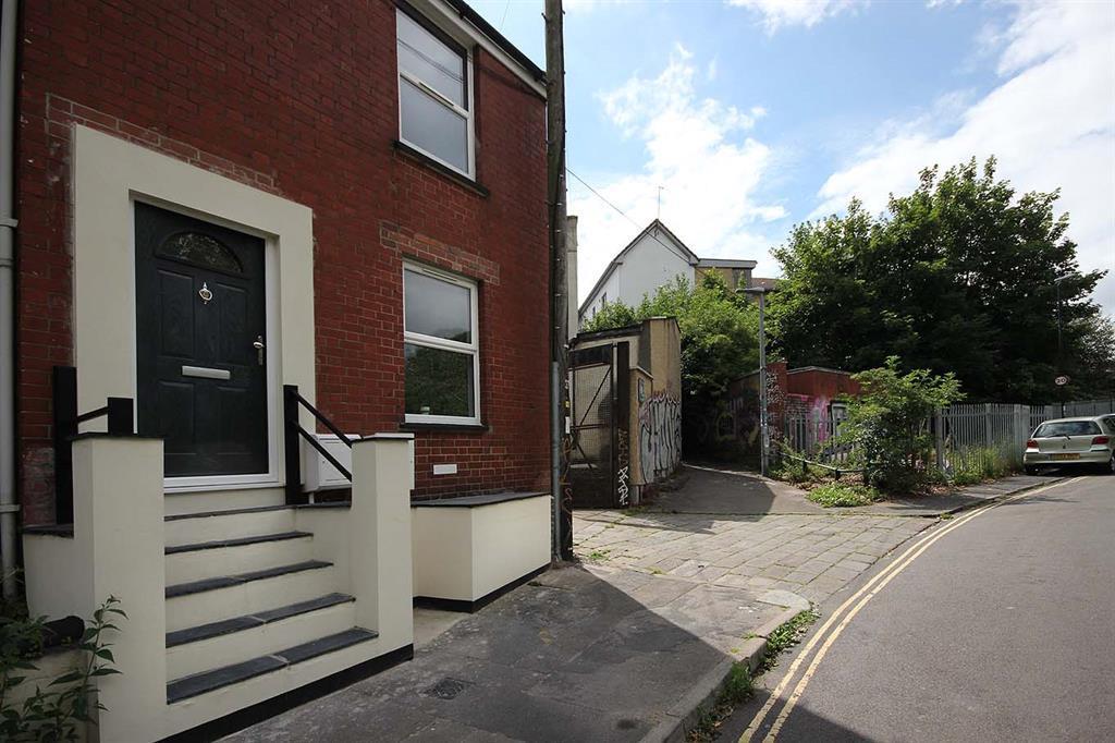 Bannerman Road, Easton Bristol City... 2 bed end of terrace house - £ ...