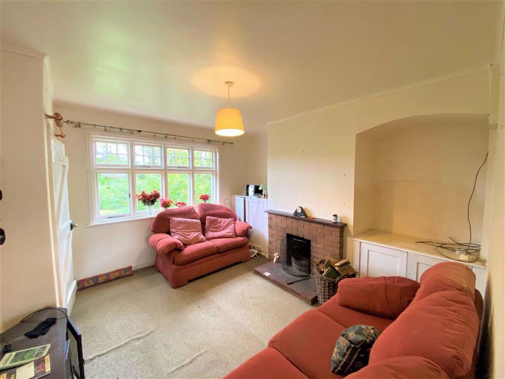 Church Road, Malpas, SY14 2 bed terraced house - £200,000