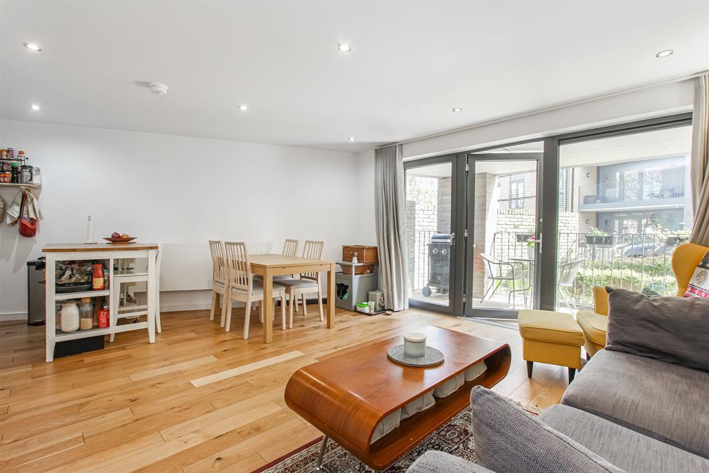 Offenham Road, London, SW9 7BN 1 bed flat for sale - £400,000