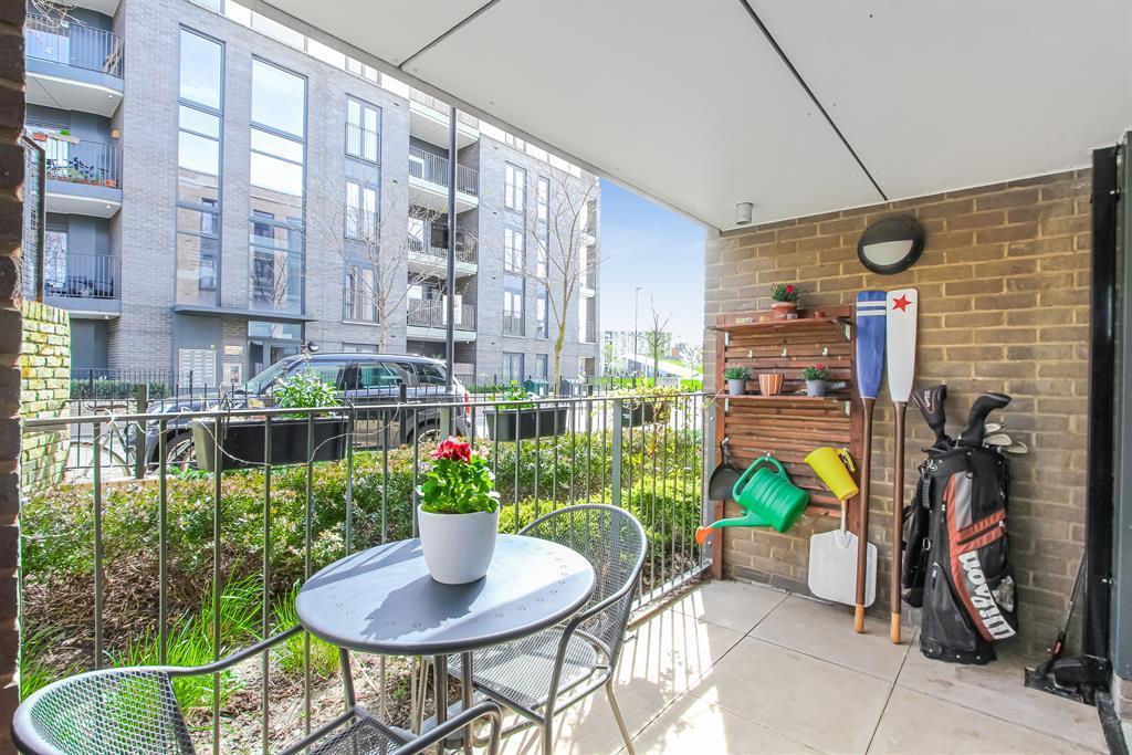 Offenham Road, London, SW9 7BN 1 bed flat for sale - £400,000