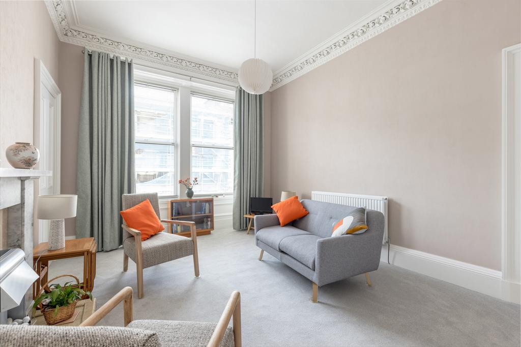 1 2F1, Valleyfield Street, Edinburgh... 2 bed flat - £360,000