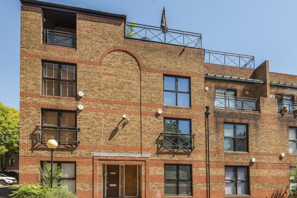 Onega Gate, Surrey Quays 3 bed terraced house - £1,000,000