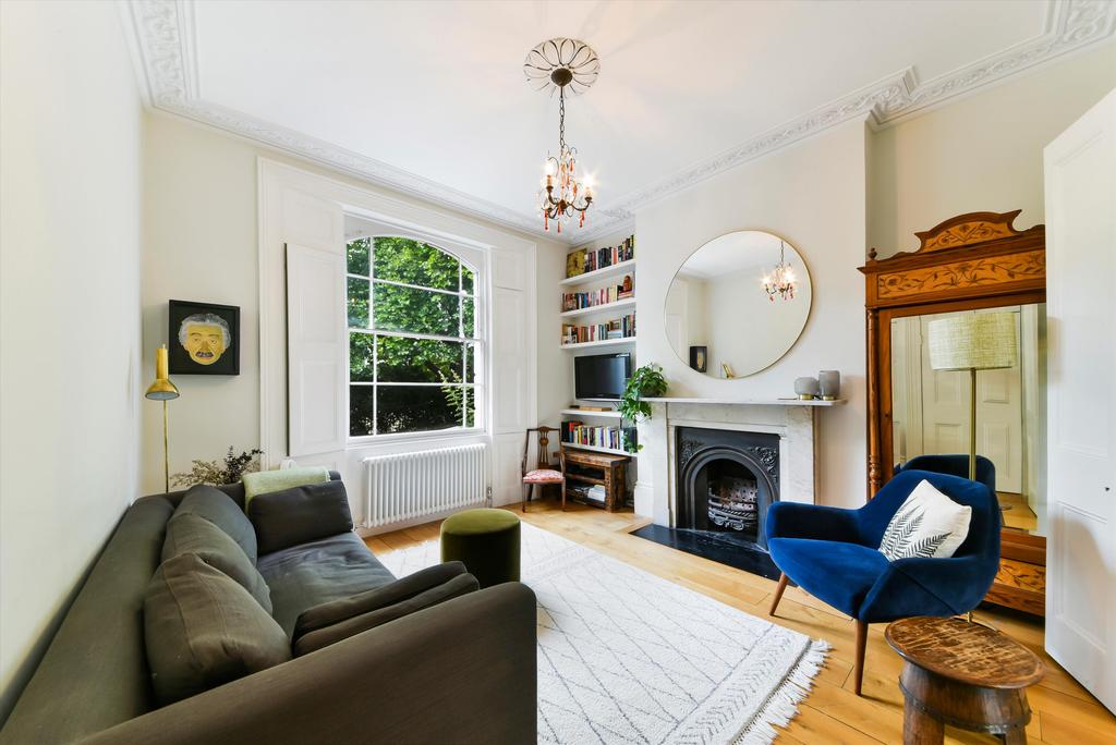 Thornhill Square, London, N1 4 bed terraced house - £9,000 pcm (£2,077 pw)