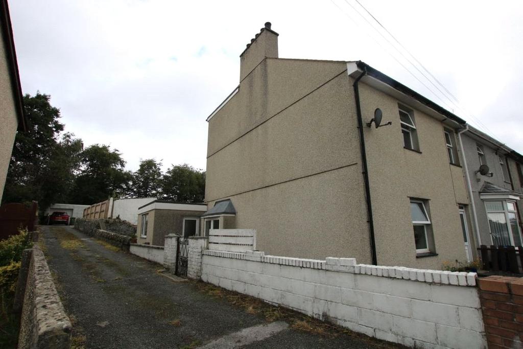 Salem Terrace, Llanfairpwll... 4 bed end of terrace house - £235,000