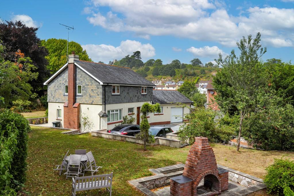 Exeter Road, Newton Abbot 5 bed detached house - £675,000