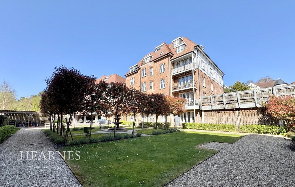 Knyveton Road, Bournemouth, BH1 2 bed apartment for sale - £240,000