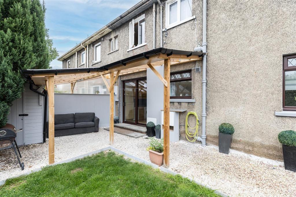 Balvaird Place, Perth 2 bed flat - £128,000