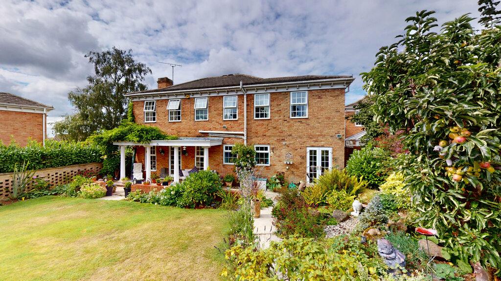 The Grange Road, West Park, Leeds 5 bed detached house - £699,500