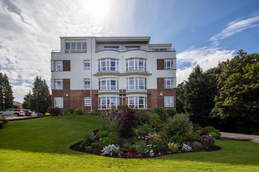 Sandringham Court, Newton Mearns 2 bed apartment - £385,000