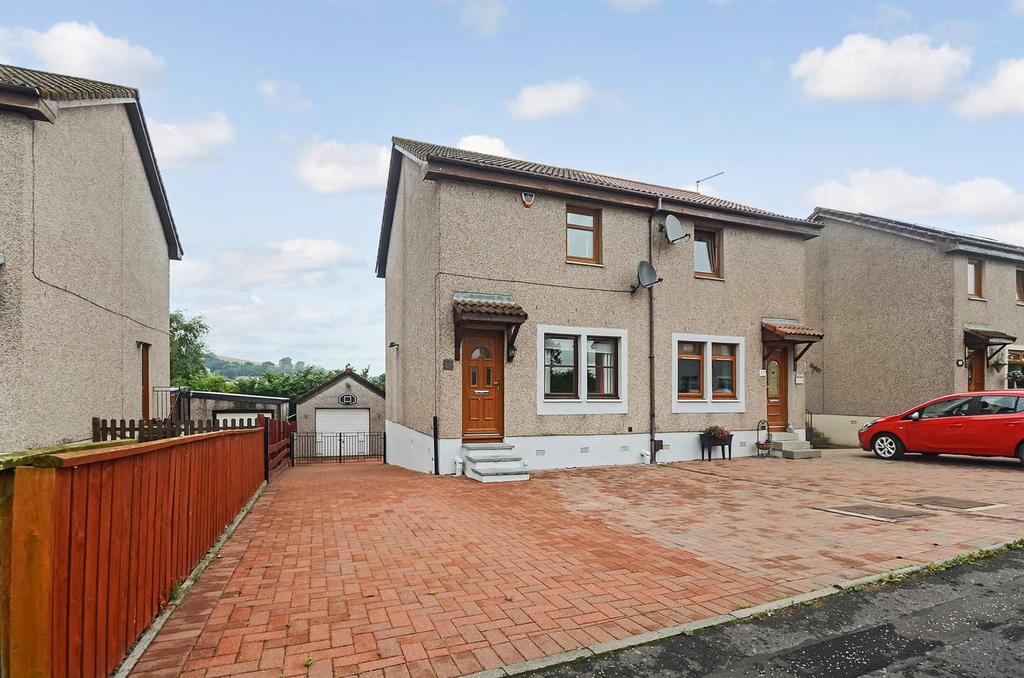 35 New Flockhouse, Lochore, KY5 8HL 2 bed semi-detached house - £120,000