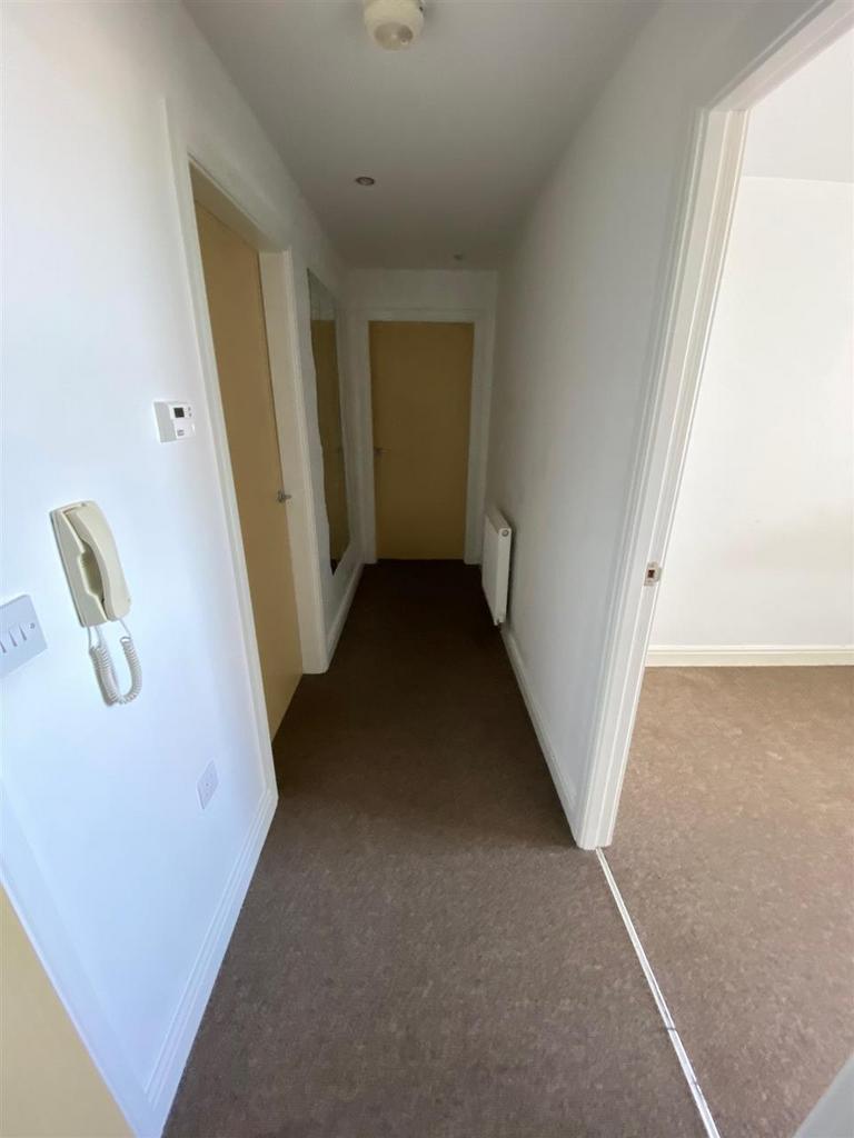 Colonel Drive, West Derby, Liverpool 2 bed apartment - £100,000
