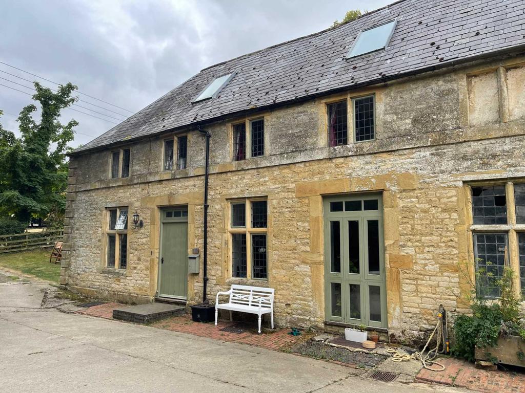Over Norton Park, Over Norton 5 bed semi-detached house - £4,000 pcm (£ ...