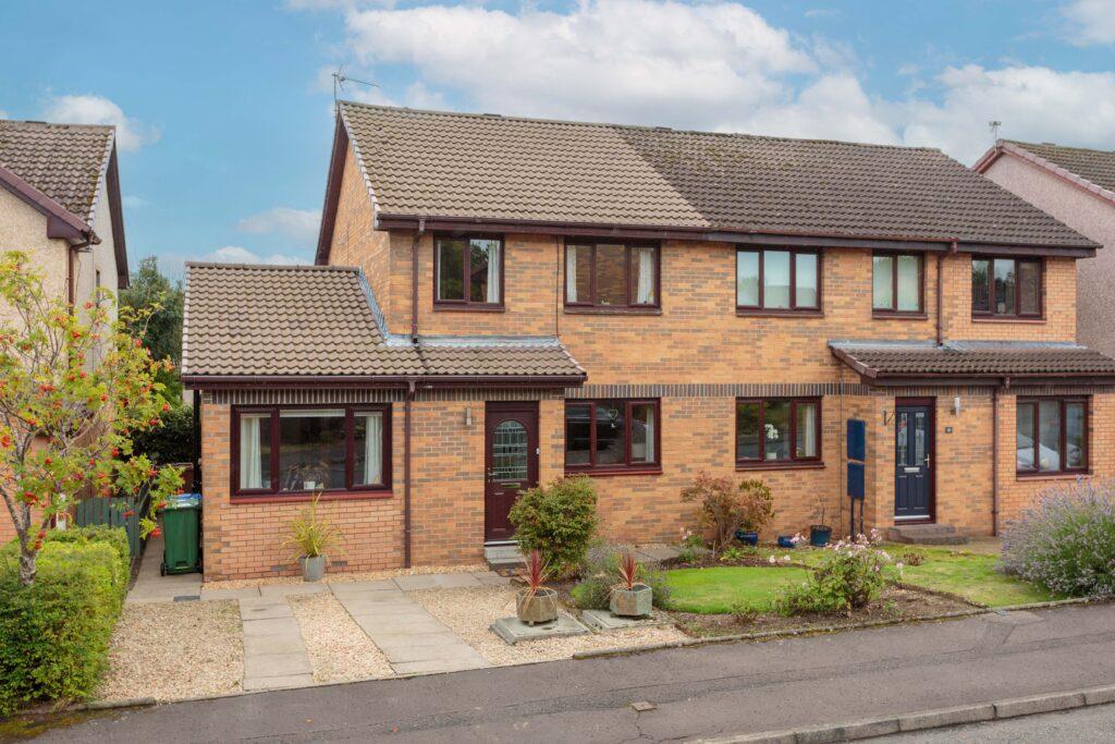 Sheriffs Park, Linlithgow, EH49 4 bed semi-detached house - £330,000