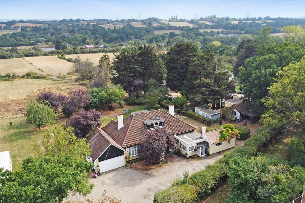 Chelmsford - Fenn Wright Signature 3 bed detached bungalow - £1,650,000