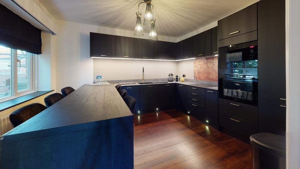 Eaton Road, Hove, BN3 2 bed flat - £1,995 pcm (£460 pw)