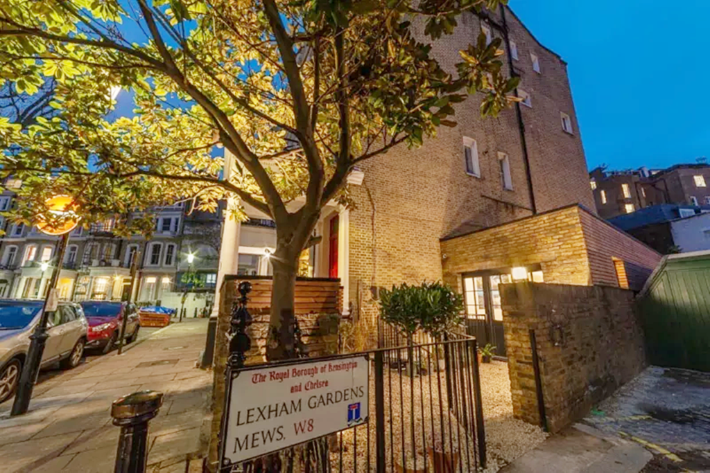 Lexham Gardens Mews, London W8 1 bed terraced house - £3,500 pcm (£808 pw)